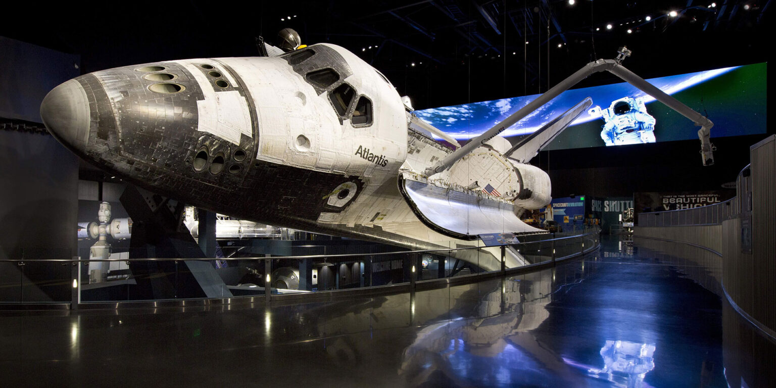 View of Atlantis with Open Payload Bay Doors Open is Even More Rare ...