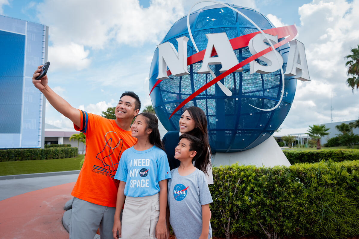 Kennedy Space Center Visitor Complex Celebrates America’s 250th ...